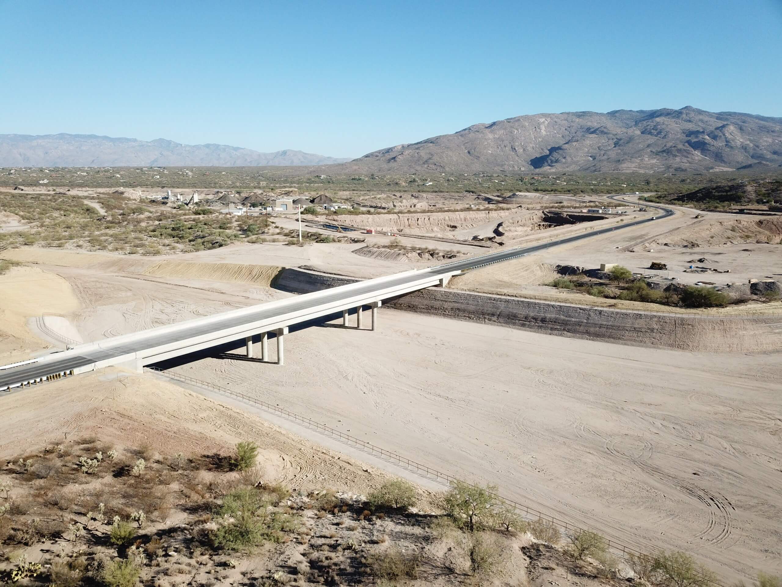 Valencia Road Bridge At Pantano Wash - Structural Concepts